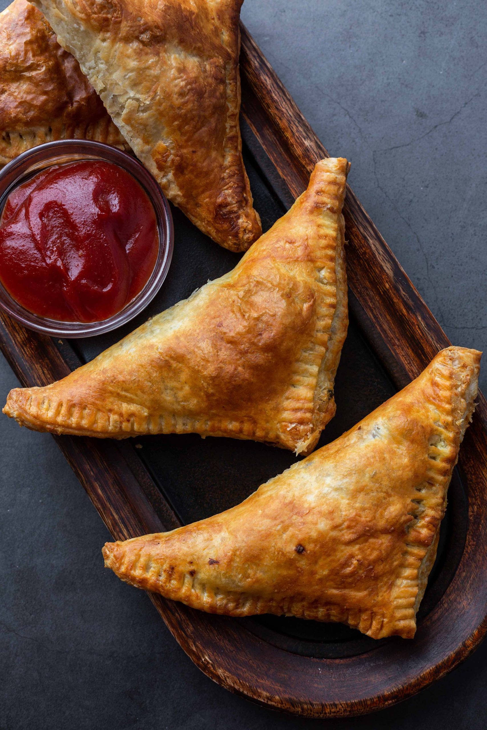 Air fryer Vegetable Puffs | Savory Pastry - Vegetarian - Chili in a pod